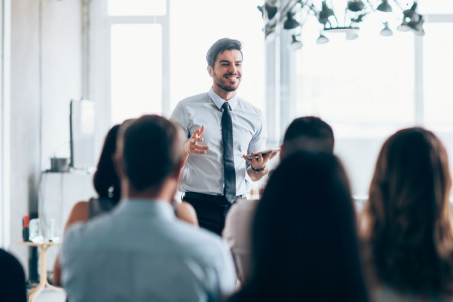 Formación de Directivos en Valencia | Potencia tu Liderazgo